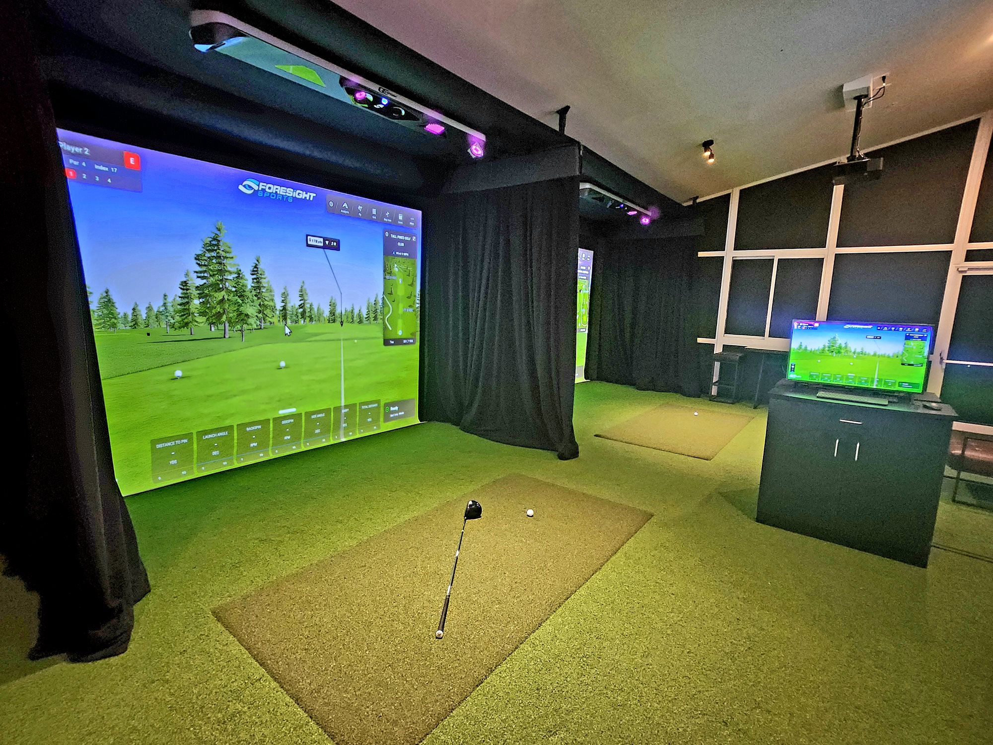 Indoor Simulator Studio - Royal Fox Country Club - St. Charles, IL