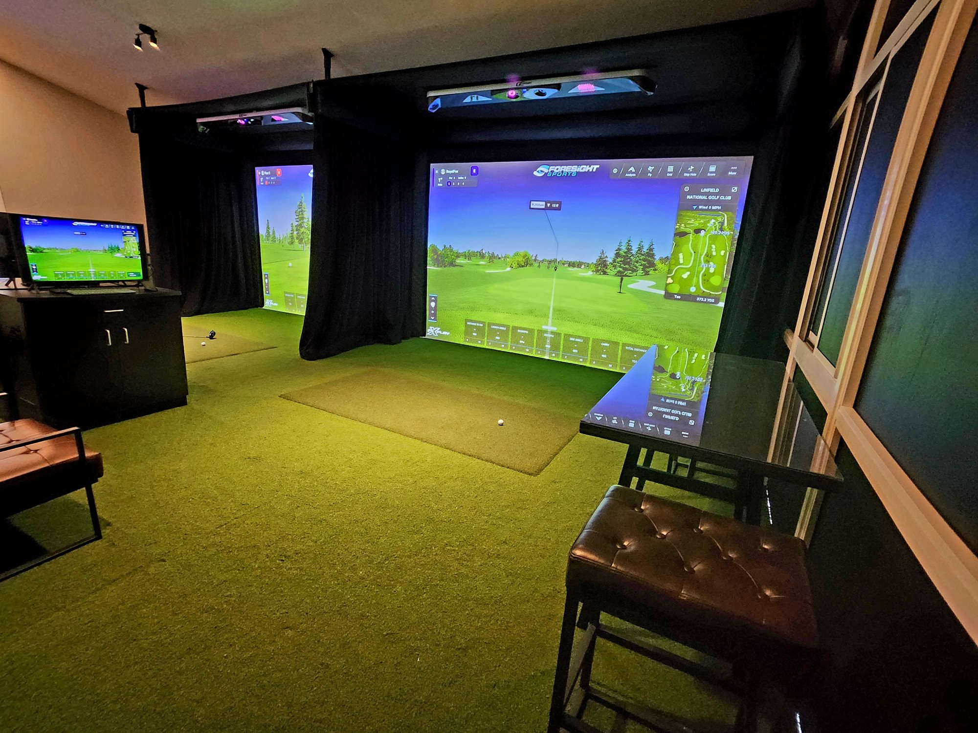 Indoor Simulator Studio - Royal Fox Country Club - St. Charles, IL